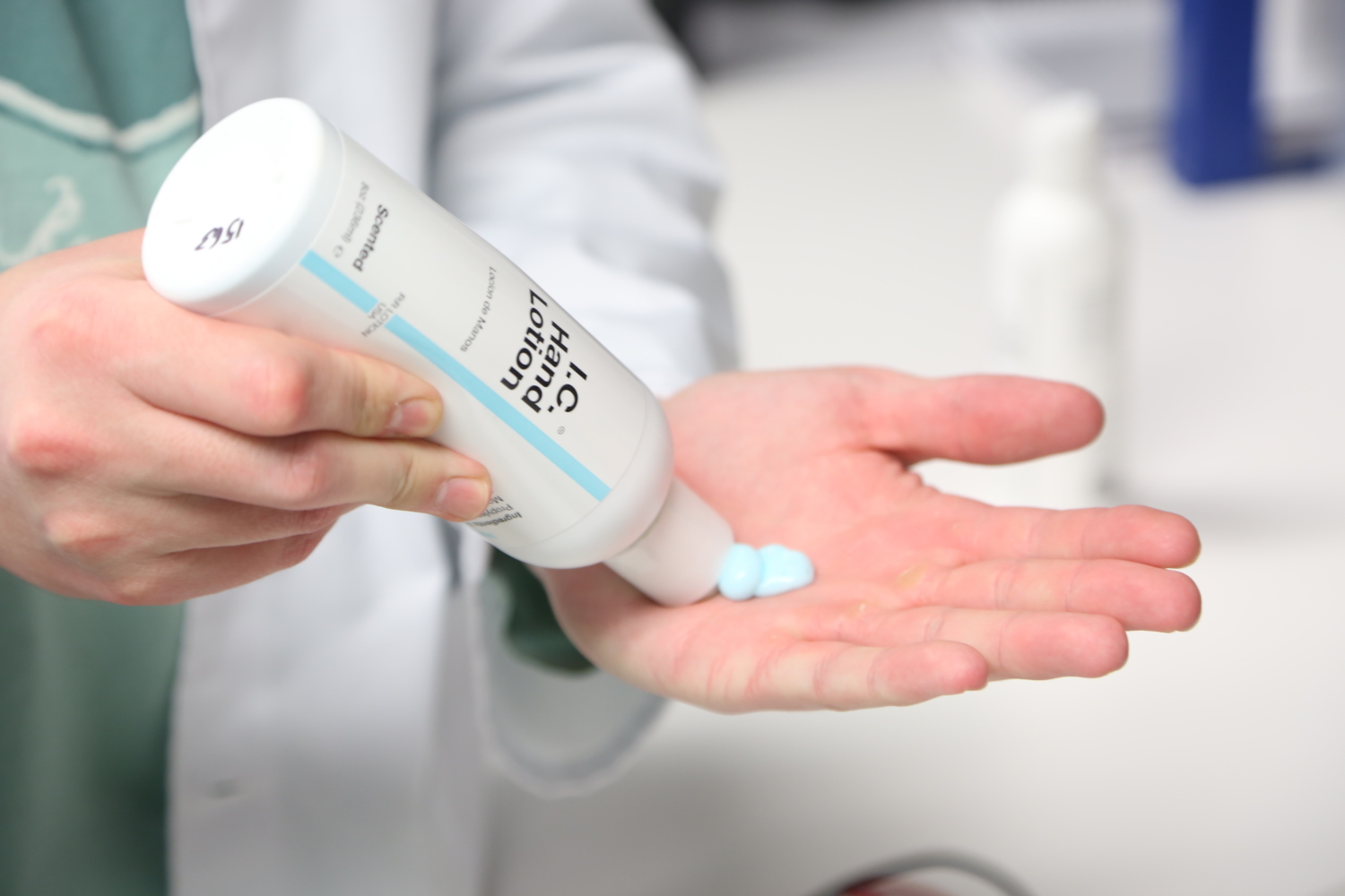 IC Lotion Lightly Fragranced (Blue) | R&R Lotion®